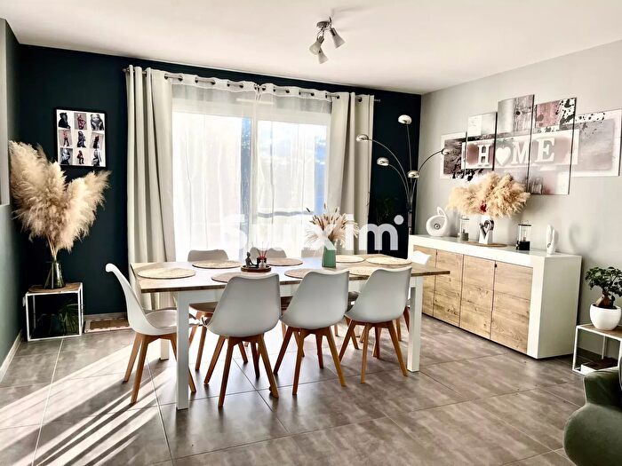 Maison à vendre - Saint-Germain-du-Bois - 5 pièces - 3 chambres