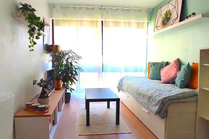 Pre Vert, Le Chesnay-Rocquencourt : Appartement 1 pièce à louer