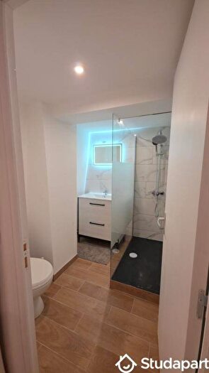 Appartement à louer - Fresnoy Mackellerie-Armentières, Roubaix - 1 pièce - 1 chambre