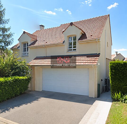 Ozoir-la-Ferrière : Maison 5 pièces à vendre