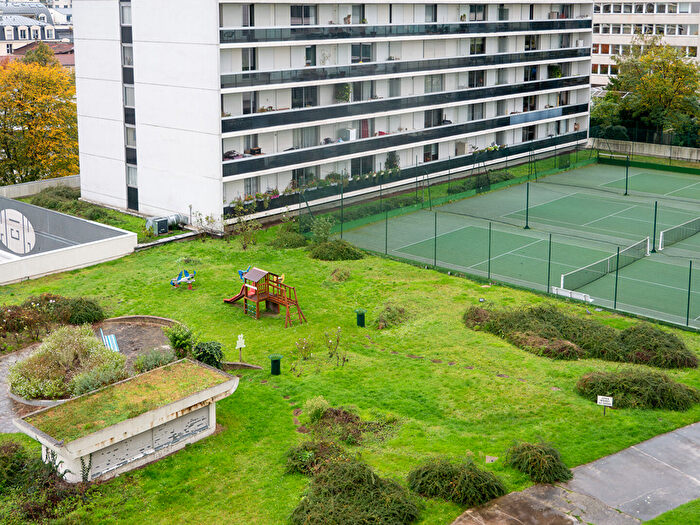 Appartement 5 pièces à vendre à Puteaux, Front de Seine Bellini