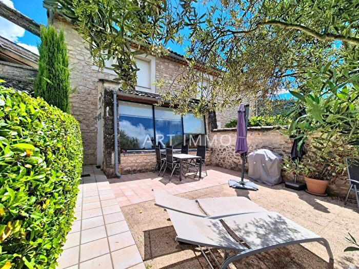 Maison 4 pièces à Maubec, à vendre