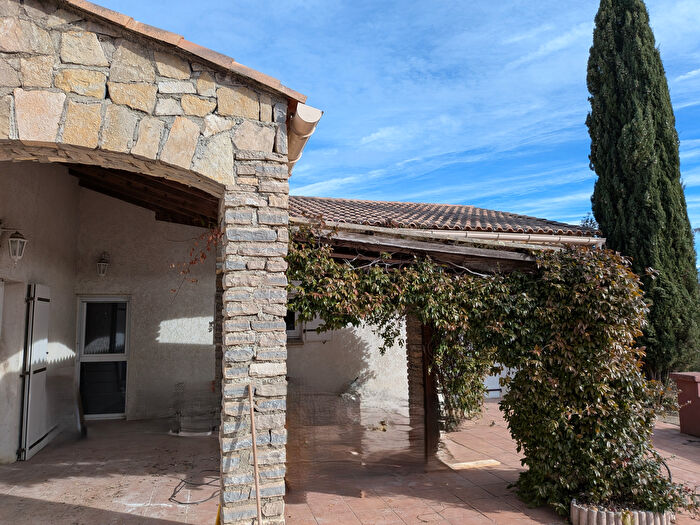 Maison à vendre - Saint-Martin-de-Londres - 5 pièces - 3 chambres