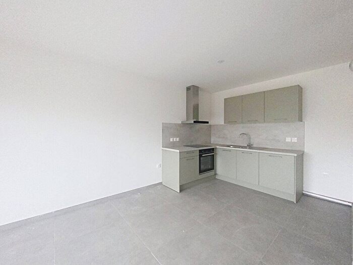 Appartement à louer - Rte de Thionville Est-Rue des Prés Nord, Maizières-lès-Metz - 3 pièces - 2 chambres