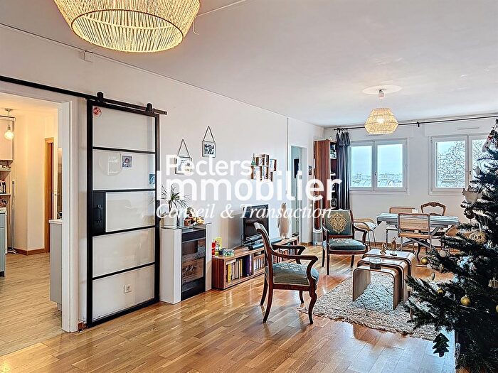 Appartement à vendre - Rueil-Malmaison, Coeur de Ville - 5 pièces - 4 chambres