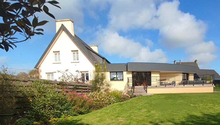 Maison à vendre - Plouescat - 8 pièces - 4 chambres