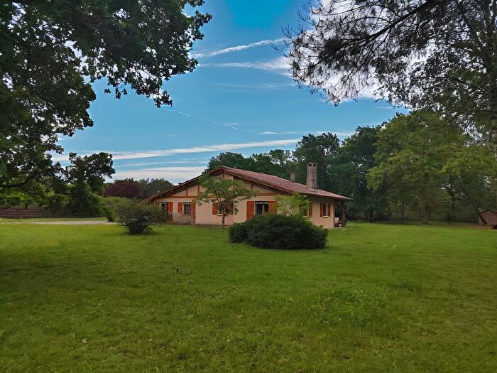 Maison 5 pièces à vendre à Salles