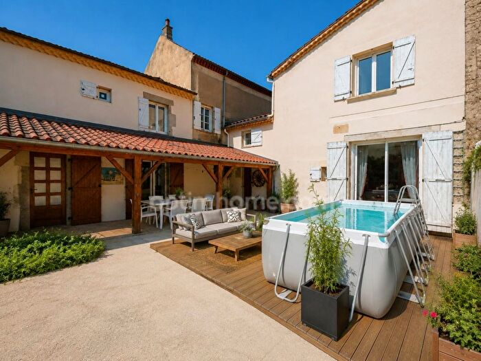 Maison 3 pièces à Fayet-le-Château, à vendre