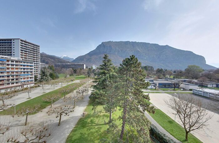 Appartement à vendre - Saint-Égrève, Barnave - 6 pièces - 4 chambres