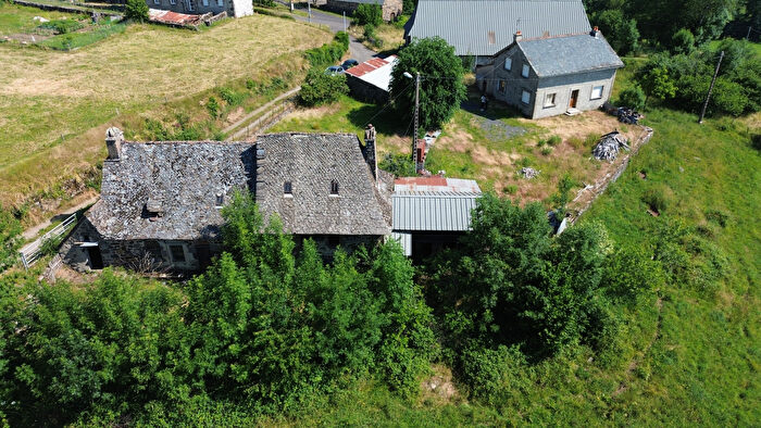 Maison à vendre - Brommat - 5 pièces - 4 chambres