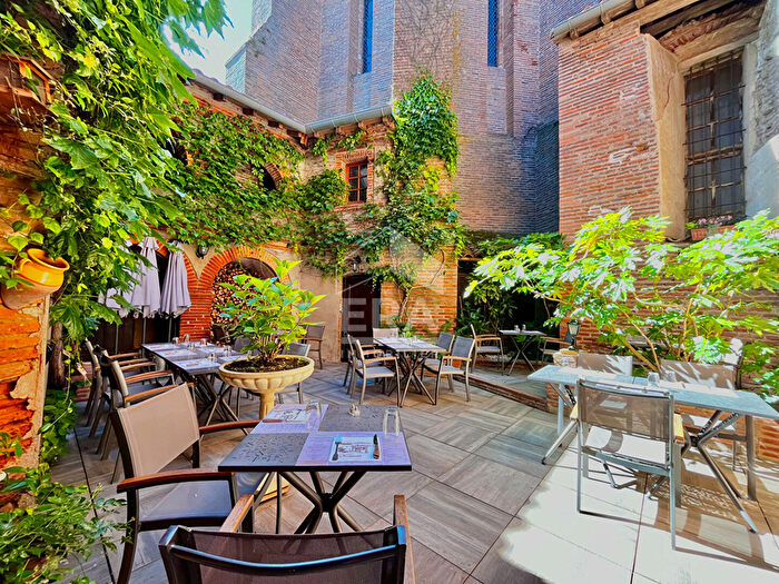 Maison à vendre - Lisle-sur-Tarn - 9 pièces - 3 chambres