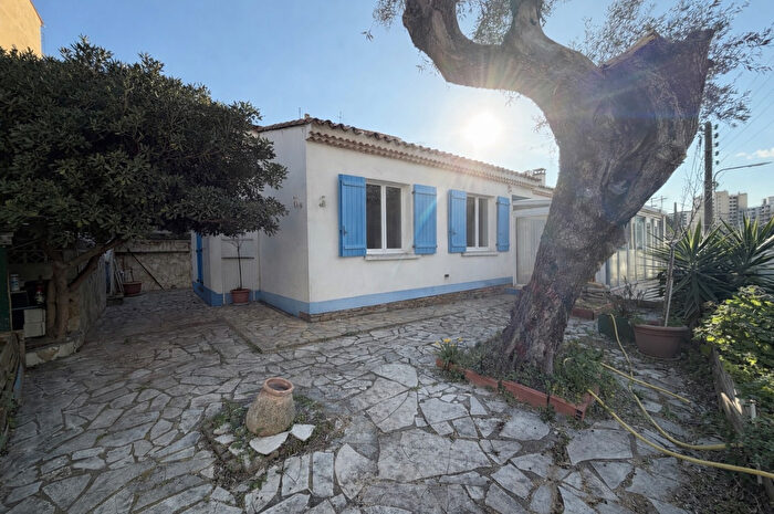 Maison à vendre - Toulon, Aguillon - 5 pièces - 3 chambres