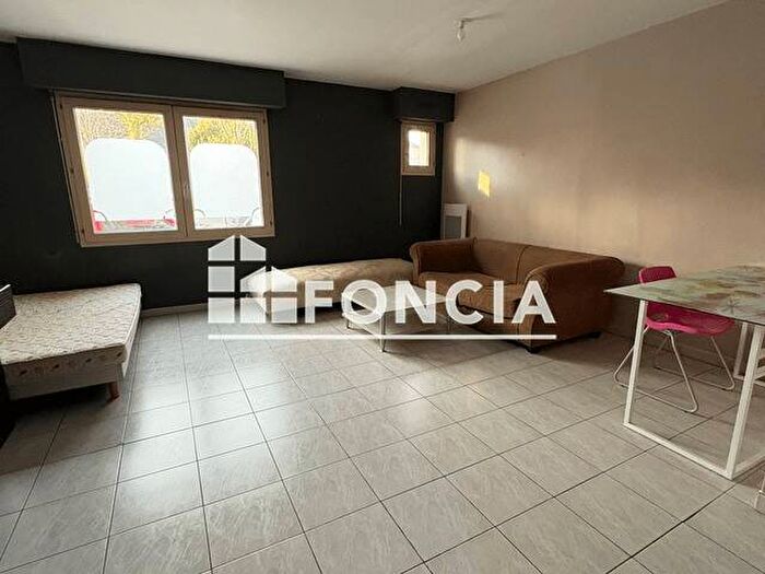 Appartement à louer - Hauts de Saint Aubin, Angers - 1 pièce