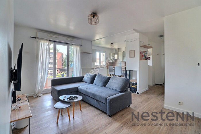 Appartement 2 pièces à Neuilly-sur-Marne, Carnot, République, à vendre
