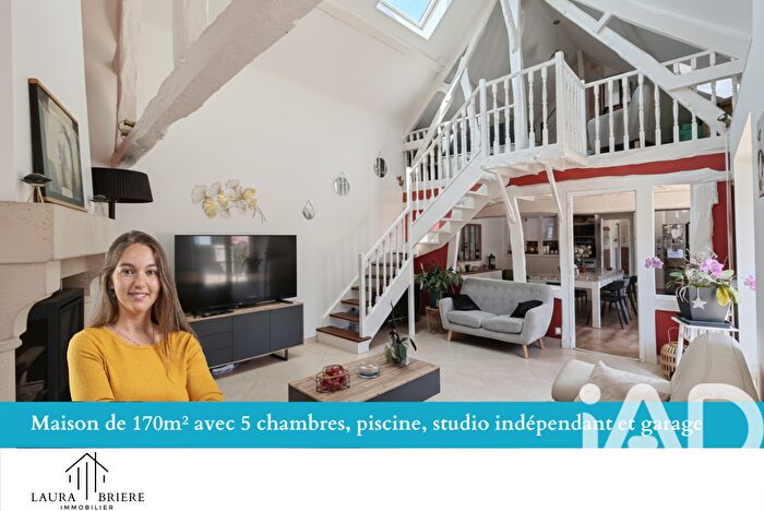 Maison à vendre - Mesnil-sur-lEstrée - 8 pièces - 5 chambres