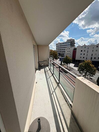 Appartement à louer - Parc-La Boule- Champs Pierreux, Nanterre - 3 pièces - 2 chambres