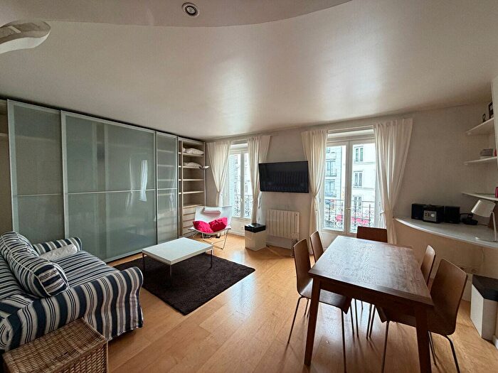 Appartement à louer - Notre Dame des Champs, Paris ème arrondissement - 2 pièces - 1 chambre