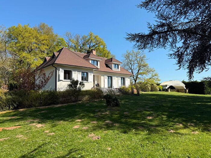 Maison à vendre - Breux-Jouy - 8 pièces - 4 chambres