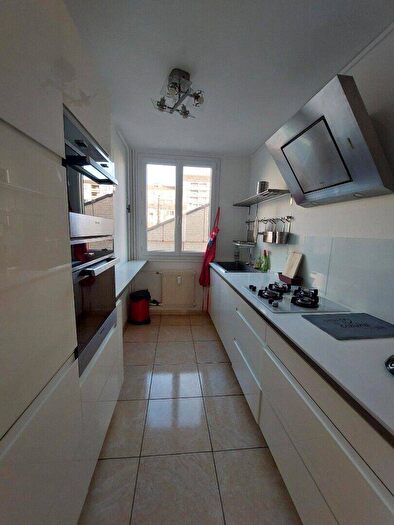 Appartement à louer - Gratte Ciel, Villeurbanne - 3 pièces - 2 chambres