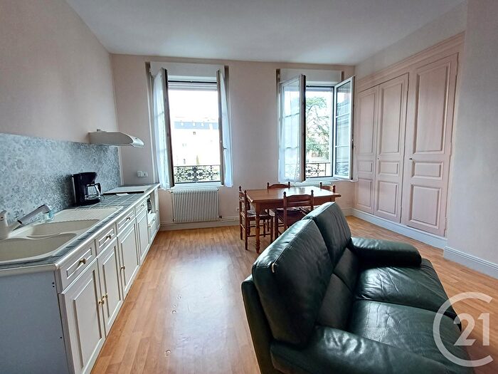 Appartement à louer - Châtellerault, Centre-ville - 2 pièces - 1 chambre