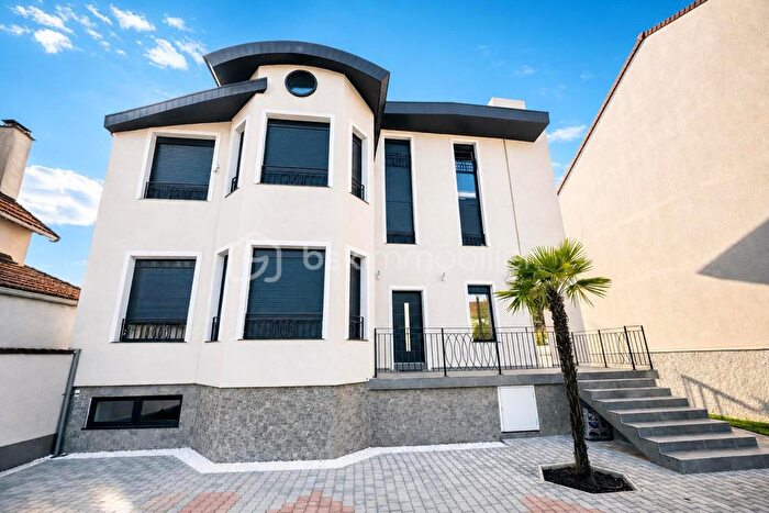 Maison 10 pièces à Brunoy, Sud, à vendre