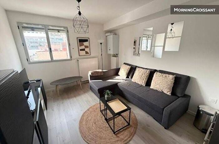 Centre Nord, Oullins-Pierre-Bénite : Appartement 1 pièce à louer