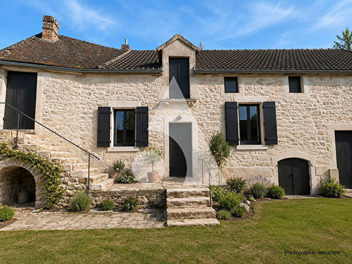 Maison 4 pièces à Orveau, à vendre