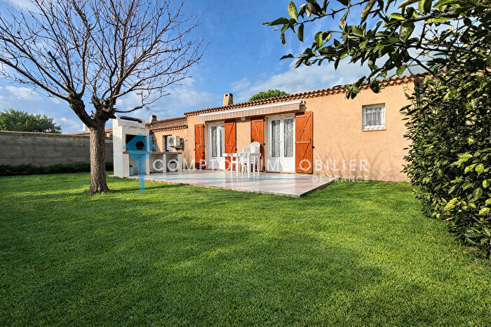 Maison à vendre - Uchaud - 4 pièces - 3 chambres