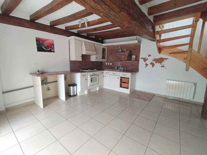 Maison à louer - Saint-Jean-sur-Mayenne - 2 pièces - 1 chambre