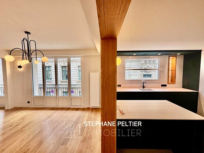 Appartement 4 pièces à Vannes, Centre-ville, Le Port, à vendre