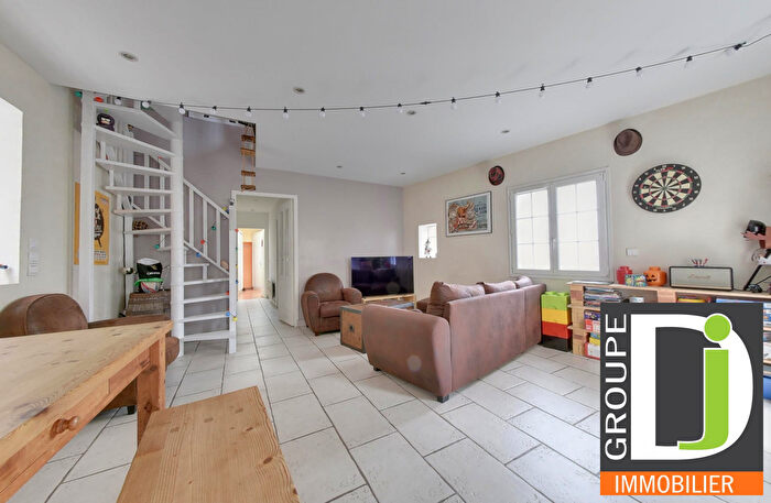 Maison à vendre - Valence, Châteauvert, Thibert - 5 pièces - 3 chambres