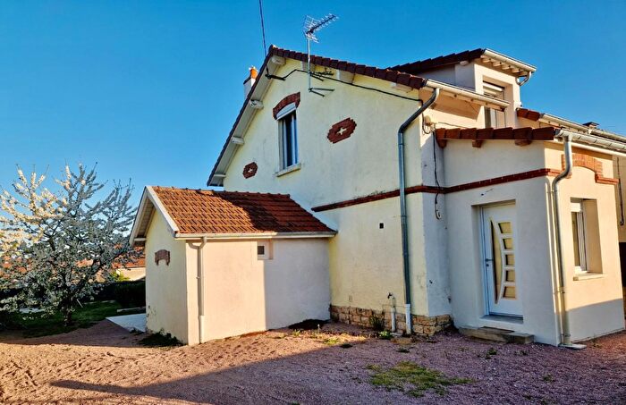 Montceau-les-Mines : Maison 5 pièces à vendre