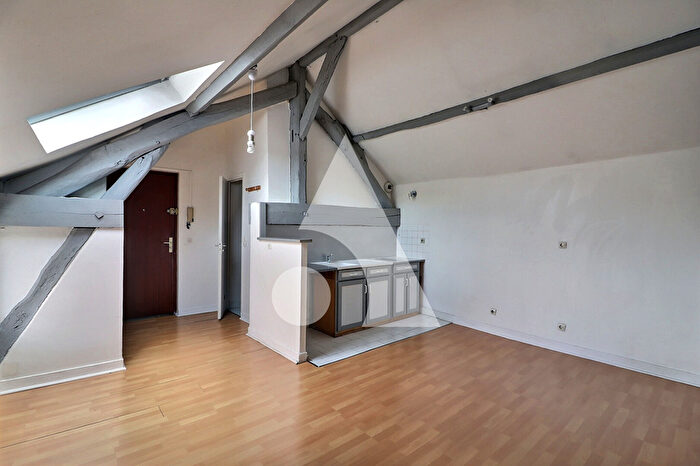 Appartement à vendre - Pontoise, Centre-ville - 1 pièce