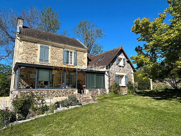 Maison 6 pièces à Les Moutiers-en-Cinglais, à vendre