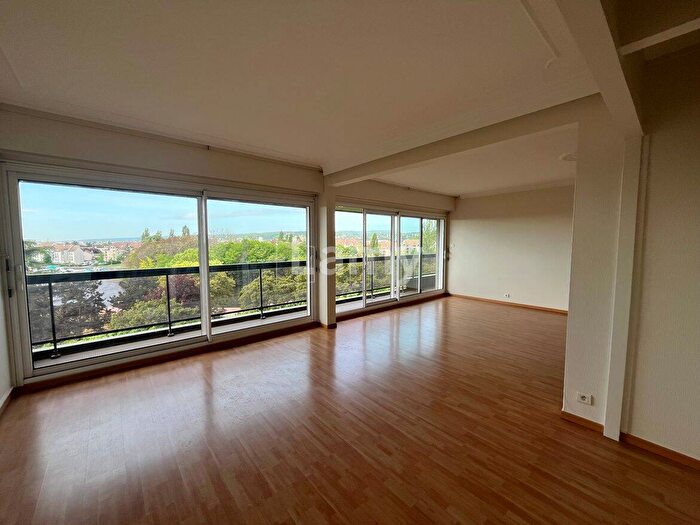 Appartement 4 pièces à louer à Arquebuse, Dijon