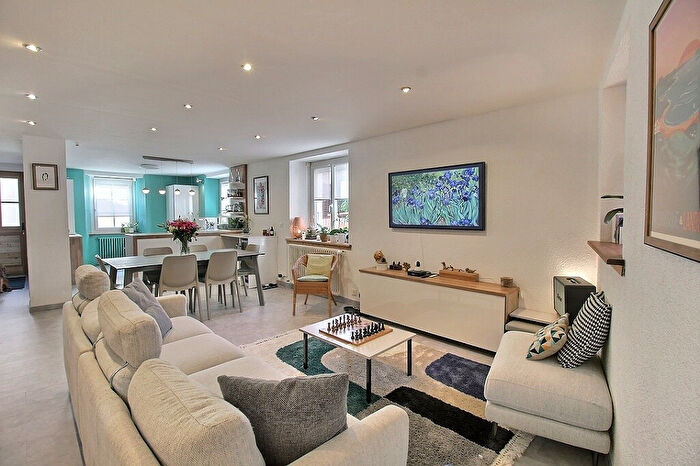 Maison à vendre - Lyaud - 6 pièces - 4 chambres