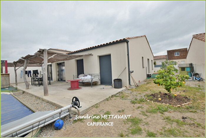 Maison à vendre - Saint-Thibéry - 6 pièces - 5 chambres