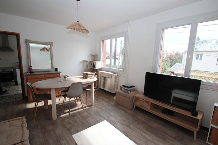 Appartement à louer - Decize - 4 pièces - 3 chambres