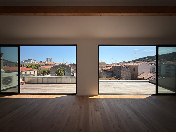 Appartement à vendre - Sète, La Gare - 5 pièces - 3 chambres