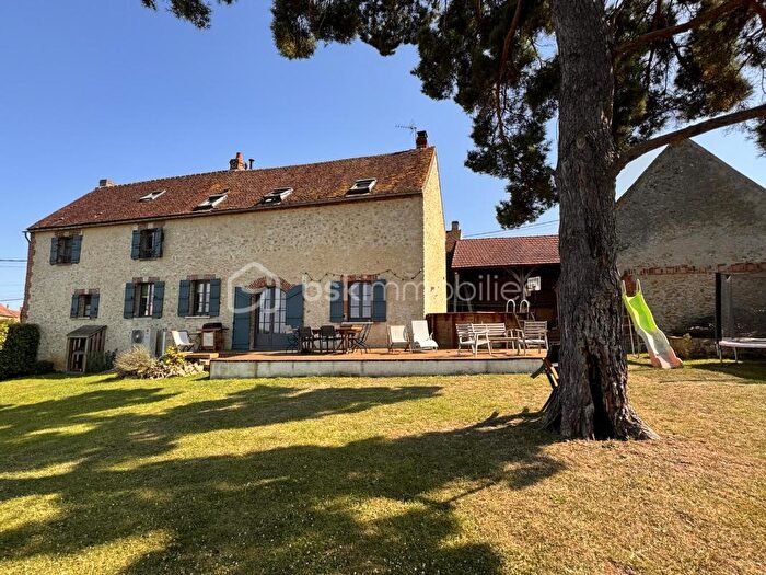 Maison 12 pièces à vendre à Montreuil-sur-Thérain