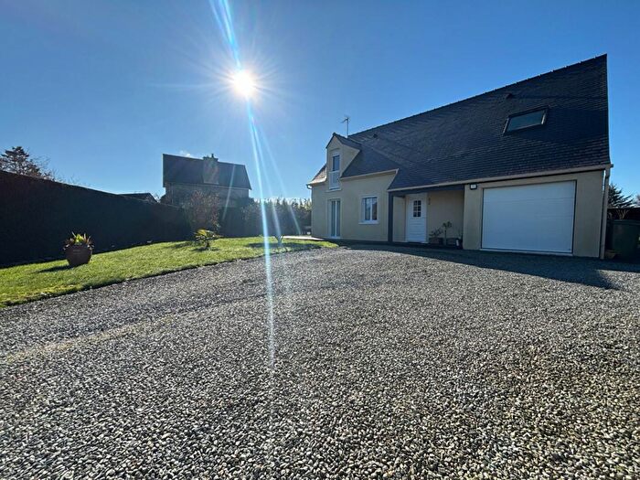 Maison à vendre - Bobital - 5 pièces - 4 chambres