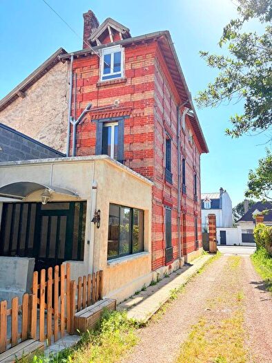 Sud, Triel-sur-Seine : Maison 4 pièces à louer