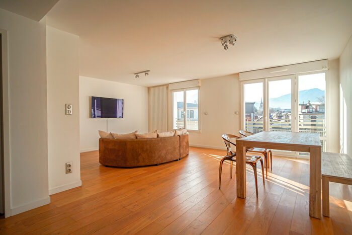 Appartement 4 pièces à Chambéry, Centre-ville, à vendre
