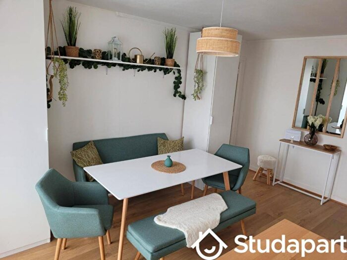 Appartement à louer - Chartreux, Troyes - 1 pièce - 3 chambres