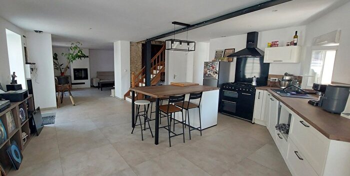 Maison 4 pièces à vendre à Petosse