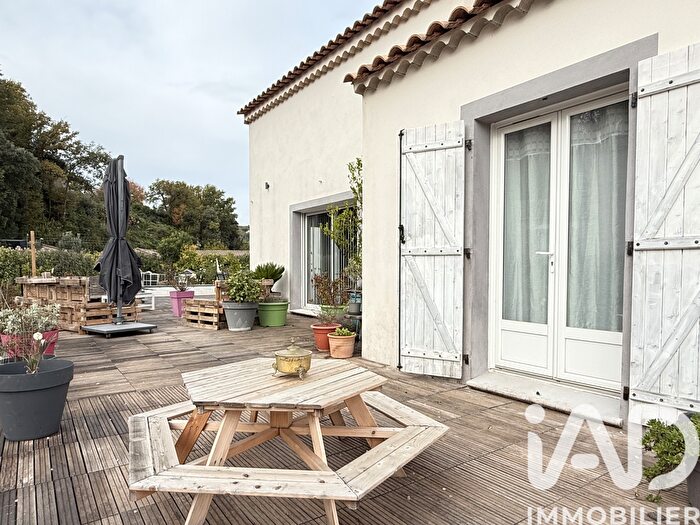 Maison à vendre - Besse-sur-Issole - 7 pièces - 5 chambres