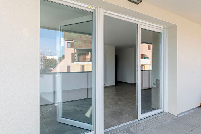 Appartement à vendre - Delle - 4 pièces - 3 chambres