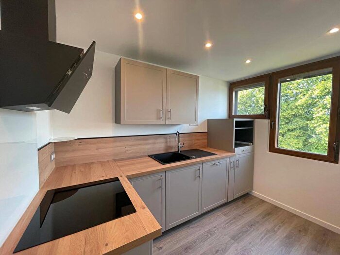 Appartement 4 pièces à Neufchef, à louer