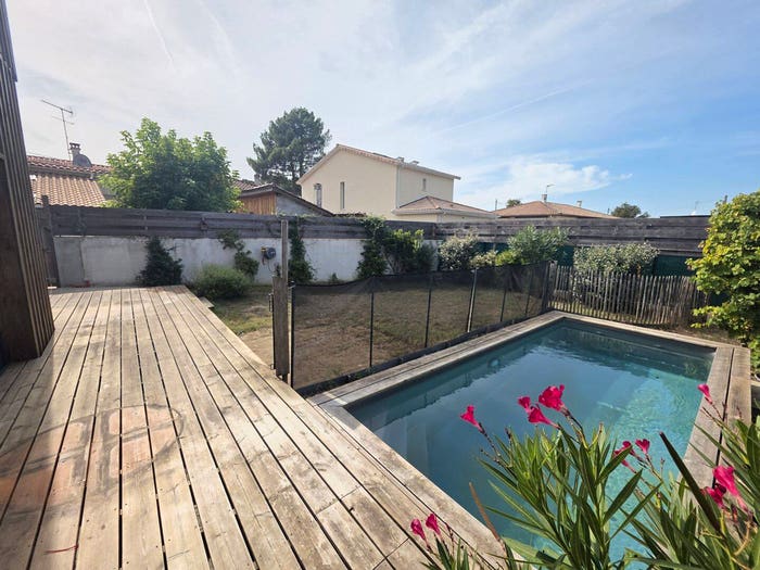 Gradignan : Maison 6 pièces à louer