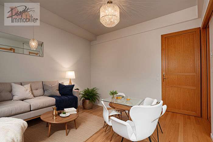 Appartement à vendre - Paris e , Barbès, Château Rouge - 2 pièces - 1 chambre